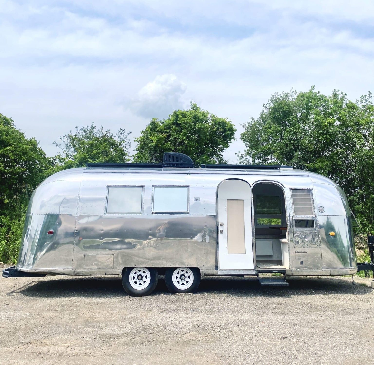 8 Sensational Fifth Wheel Renovations to Travel in Style | RV Obsession