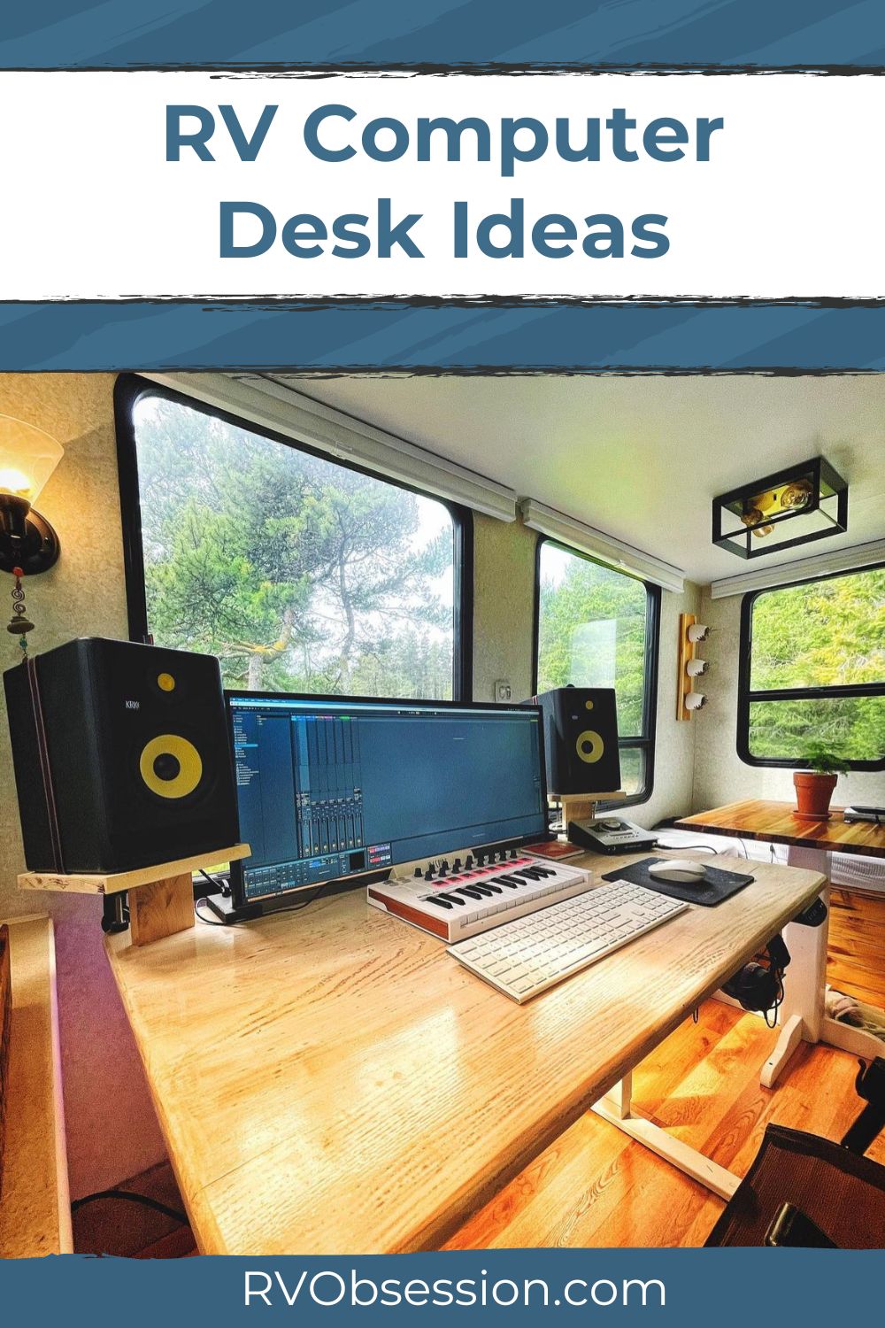 RV Computer Desks | Working on the Road - RV Obsession